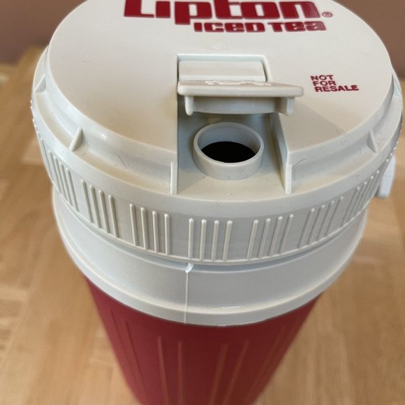 Igloo | Dining | Vintage Igloo Lipton Iced Tea Red White 2 Gallon Jug ...